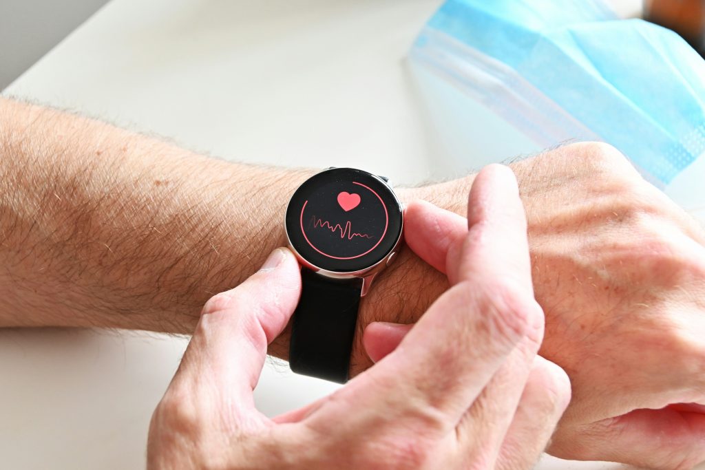 Travelling with a Heart Condition - TMB - Travel Health Clinics